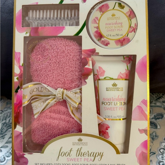 Bath & Body | Foot Therapy Set Pink | Poshmark